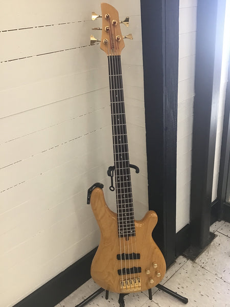 Fernandes 5 String Bass Used – Sunday Guitars