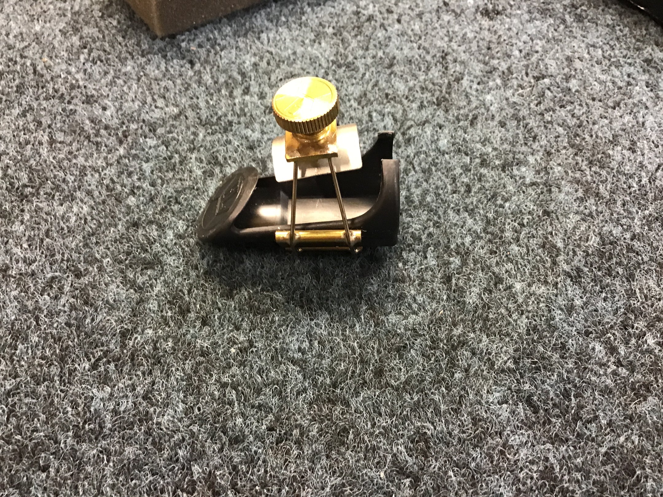 Francis Louis Ultimate Alto Sax Ligature – Sunday Guitars